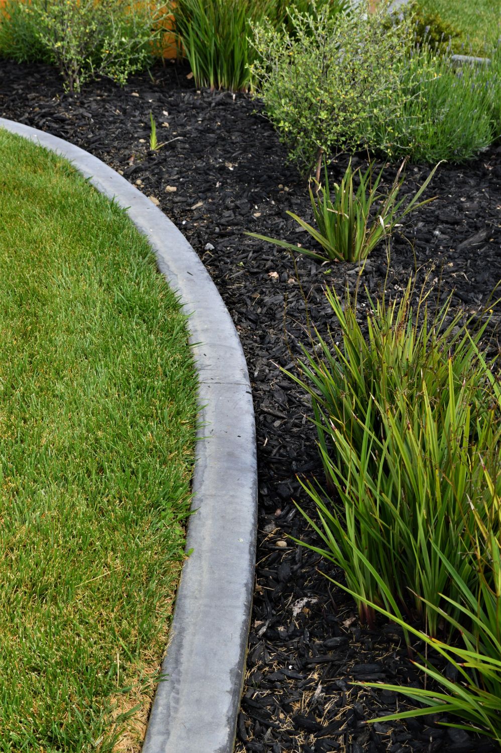 Concrete Kerbing - Rapid Lawn